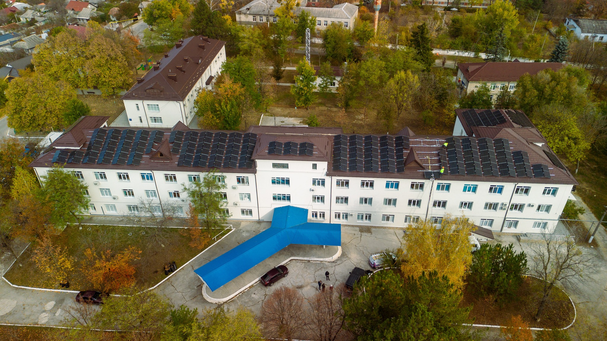 Spitalul Raional Strășeni a inaugurat un sistem fotovoltaic modern cu ...