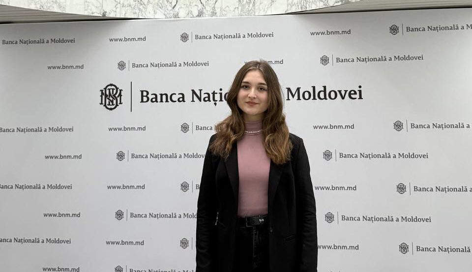 (AUDIO) Maria Corcodel: voluntariatul nu este doar un titlu, ci un mod ...